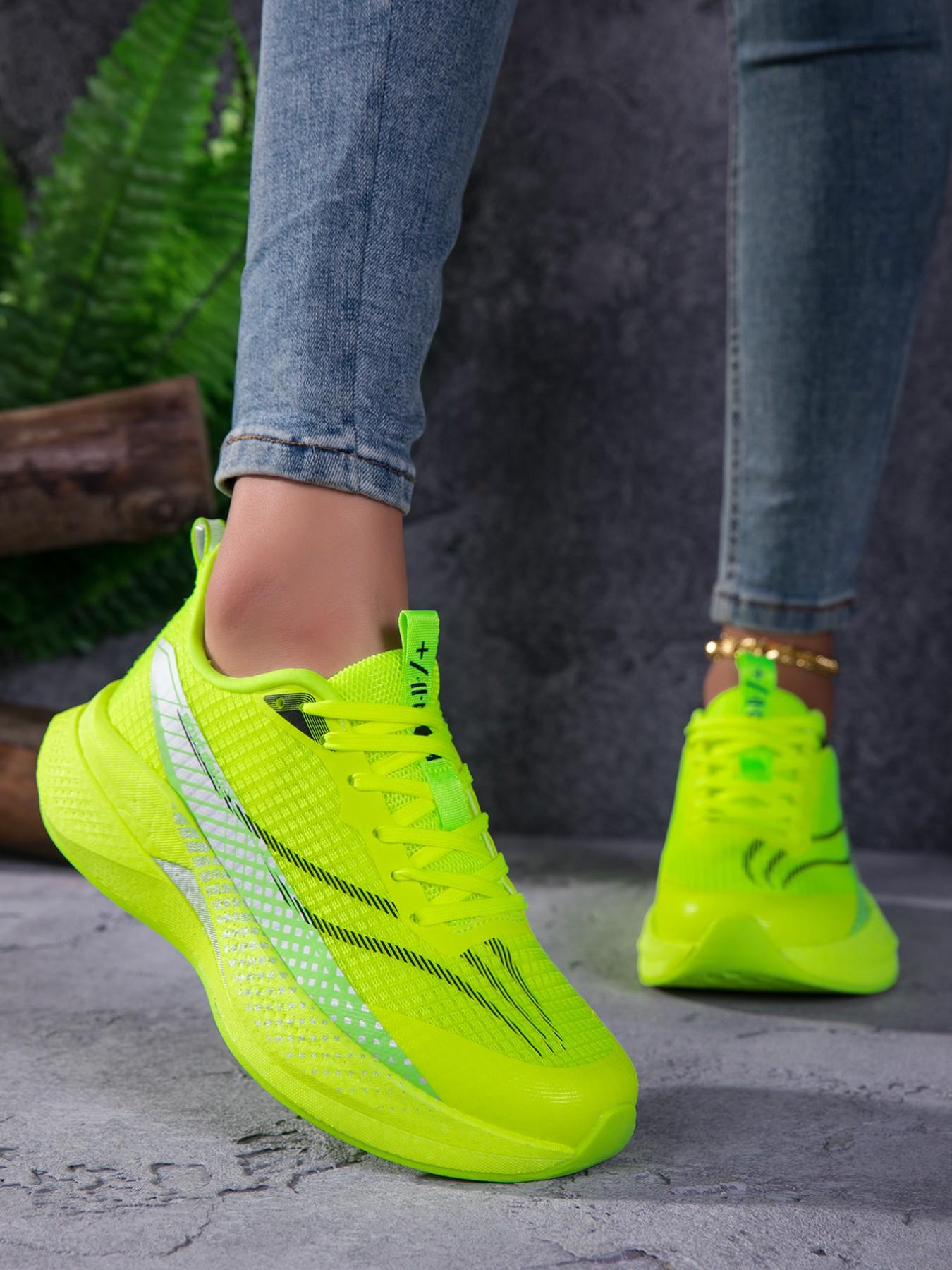 Women's Professional Outdoor Running Shoes, Breathable Textile Upper ...