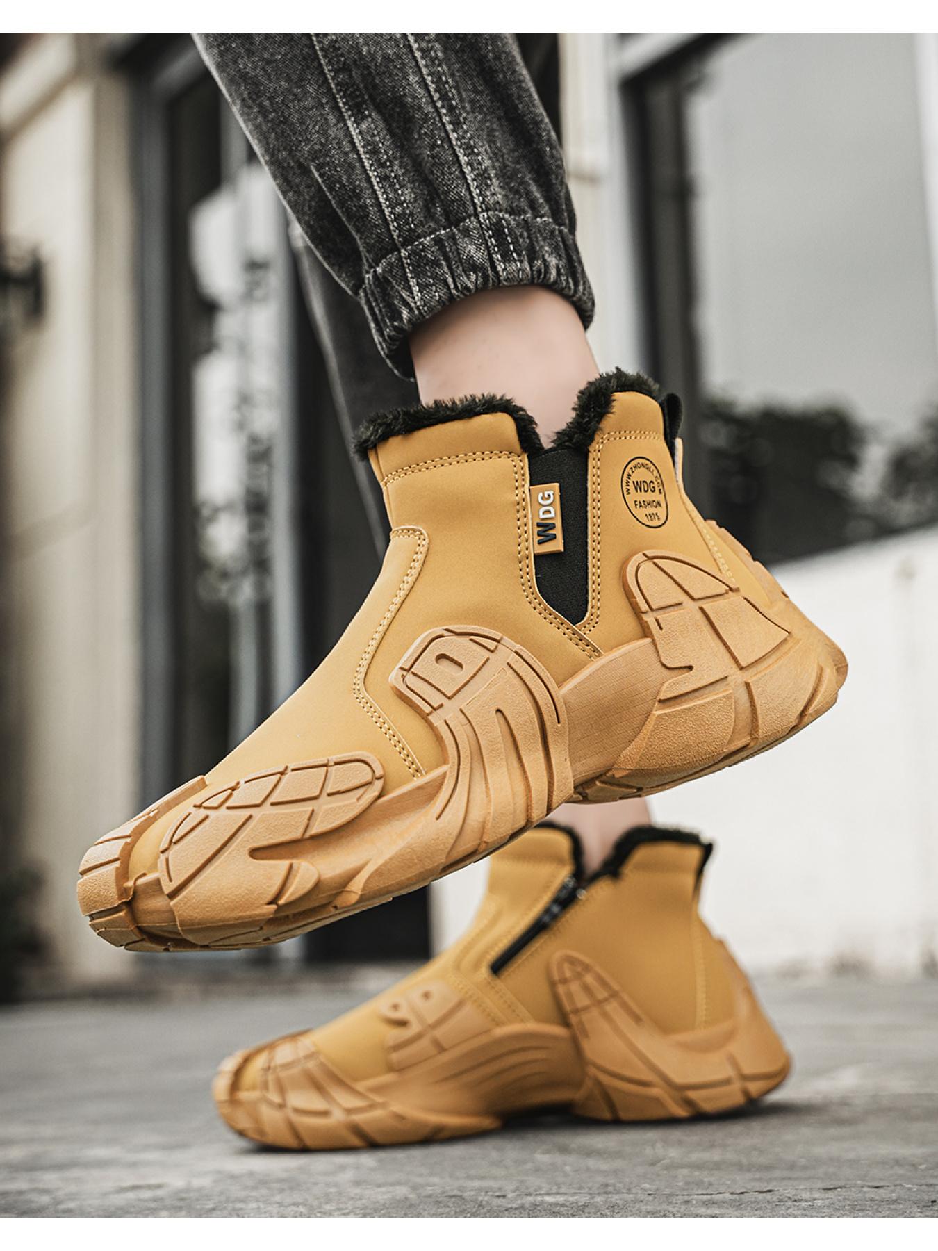 Men's Fashion Snow Boots: Mecha Style Fleece-Lined Snow Boots with ...