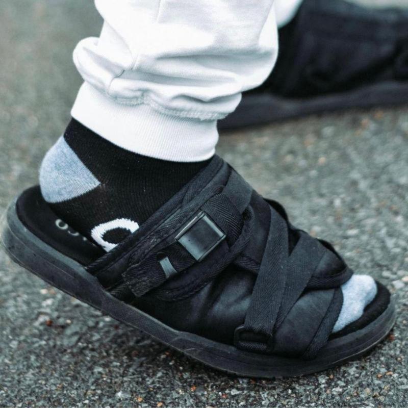Comfortable Slides for Men and Women Signature Design with Adjustable ...